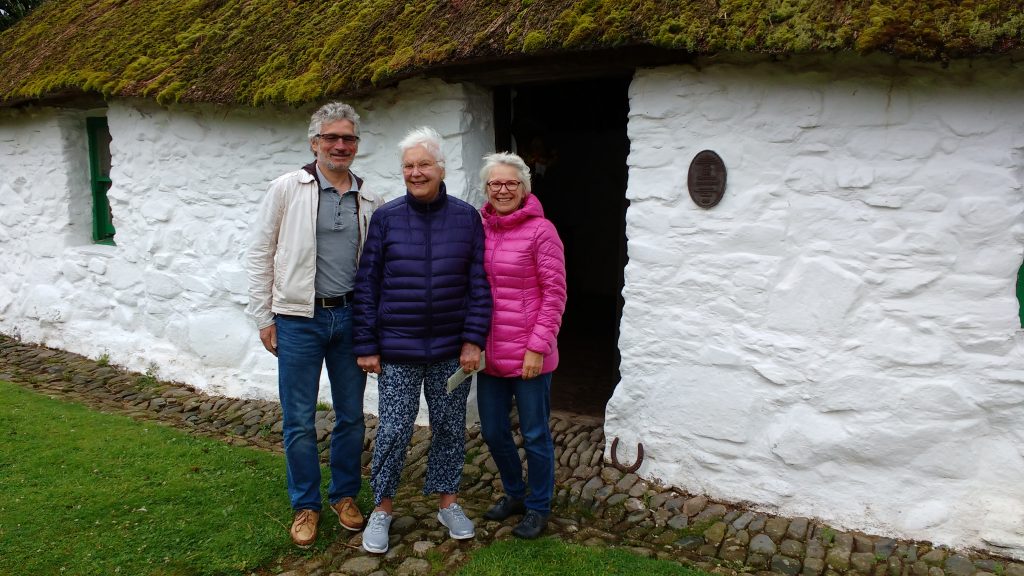 Another Paton Visit - Cruck Cottage Heritage